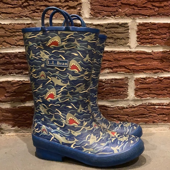 L.L. Bean | Shoes | Ll Bean Kids Puddle Stompers Shark Rain Boots ...